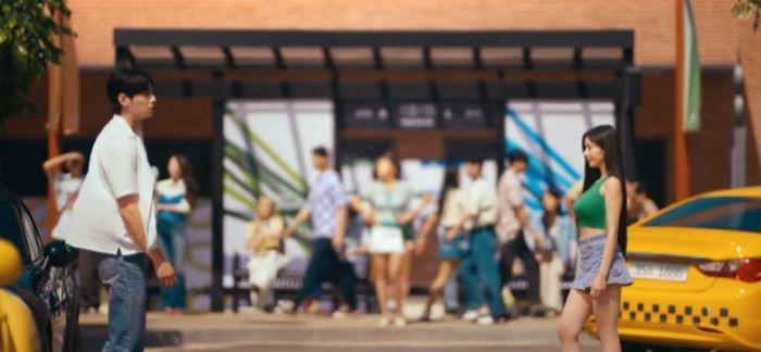 Cha Eunwoo ve Kwon Eunbi'nin Sprite Reklamı