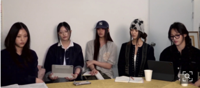 NewJeans Hanni: "HYBE Menajeri, Grup Üyelerine 'Beni Görmezden ...