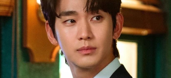 Disney, 'Knock-Off' için Kim Soohyun'un yeni bir fotoğrafını yayınladı