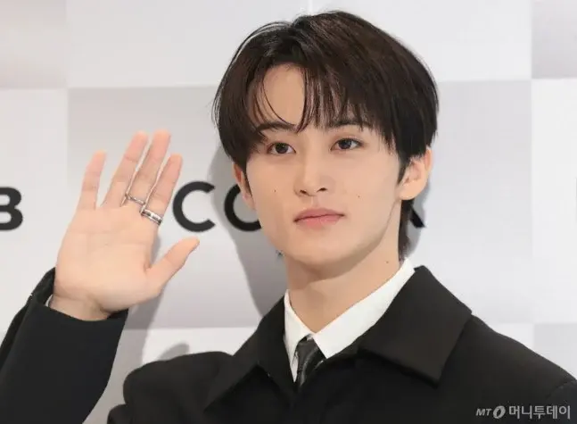 Mark 'UPRM Label' isimli şirketini kurdu, NCT Dream Chenle tebrik ...